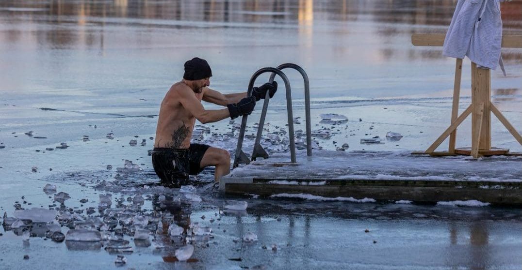 Ice Baths, Cold Showers or Cool Baths? | Smarter Fitness Blog